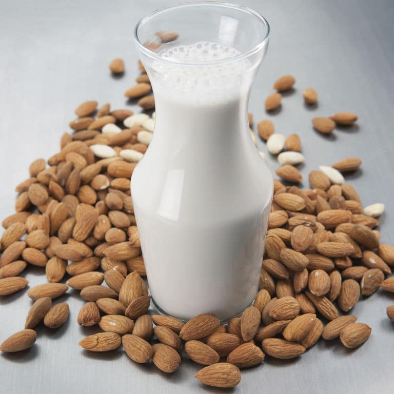 7 Health Benefits of Almond Milk - OptingHealth