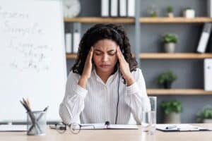 12 Causes & Common Triggers Of Face Tingling (You Should Know ...