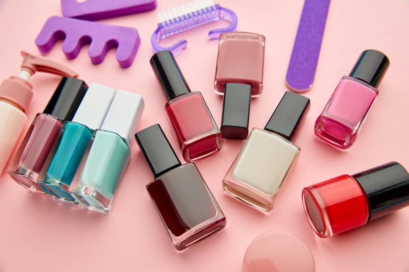 What Are The Triggers Of Vertical Split Nails? 15 Common Causes ...